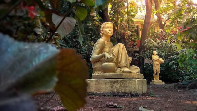 The Karmarkar Museum in Alibag: A Must-Visit for Art Enthusiasts ...